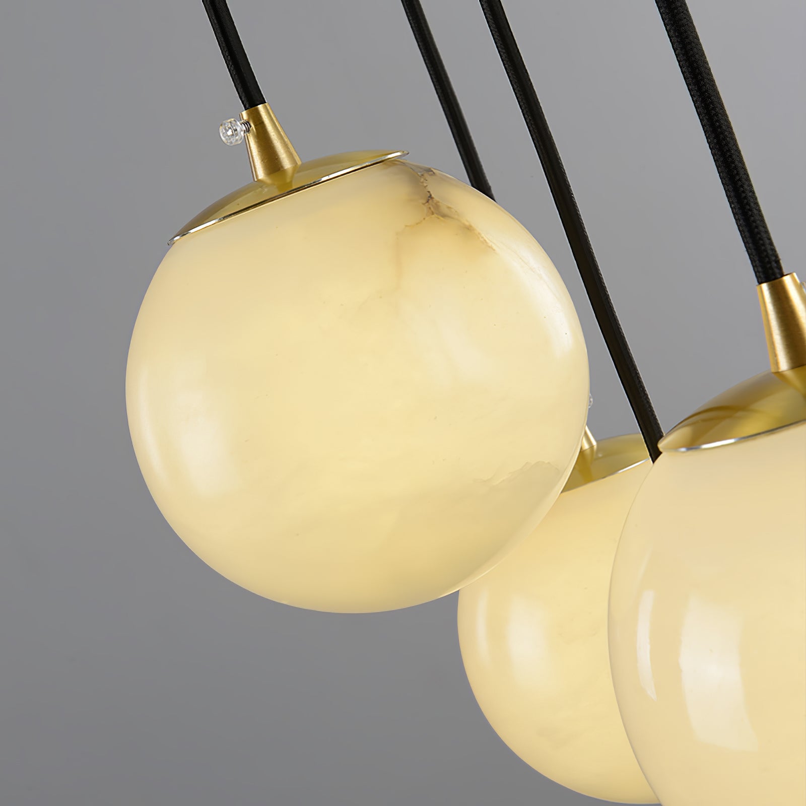 Alabaster Balls Cluster Chandelier – Radilum