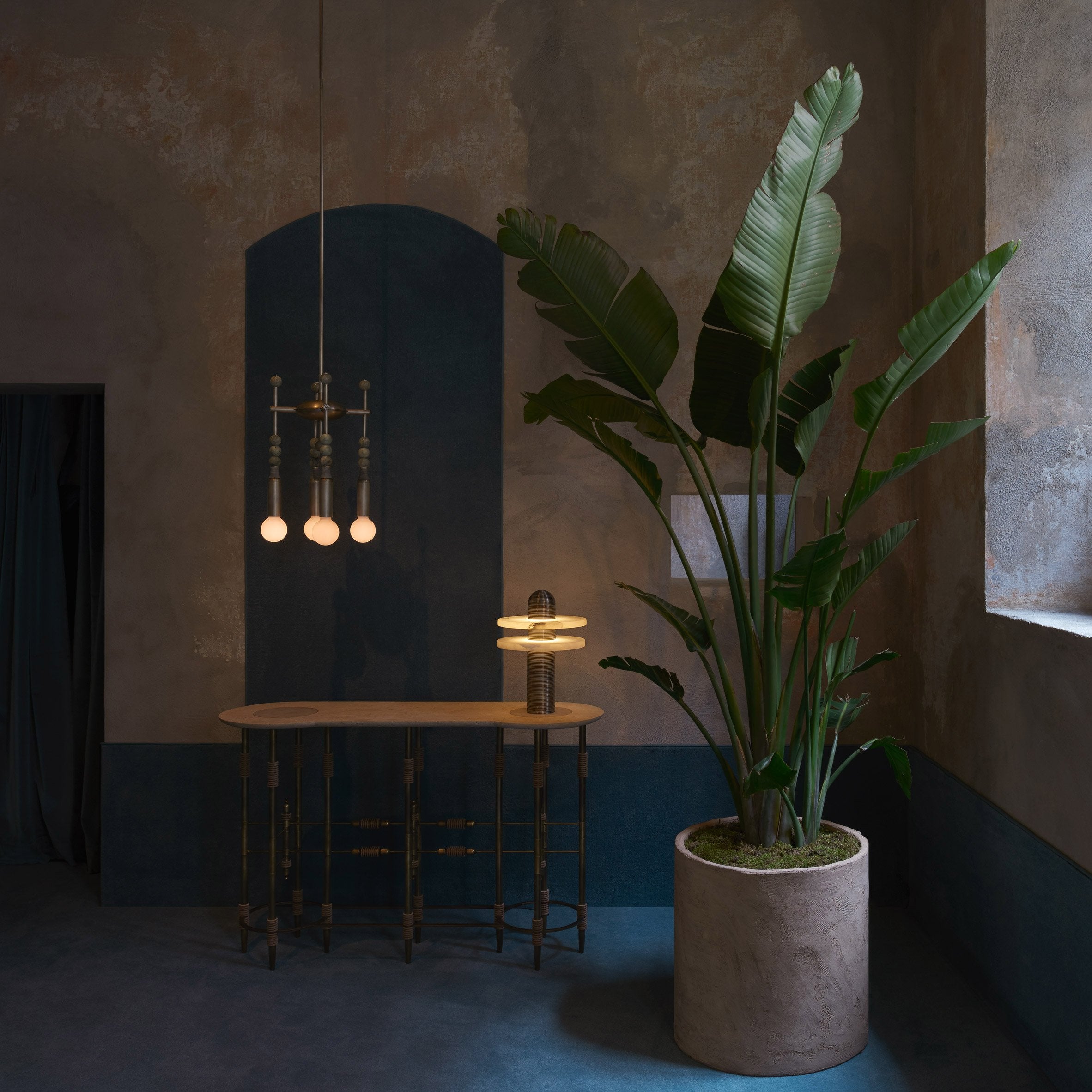 Alabaster Comet Table Lamp – Radilum