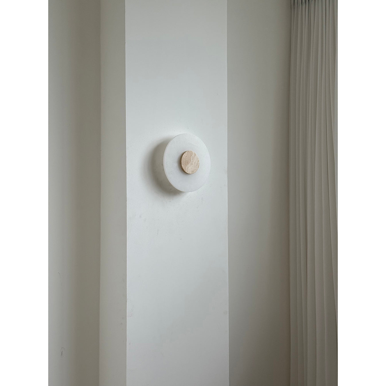Alba Alabaster Wall Lamp – Radilum