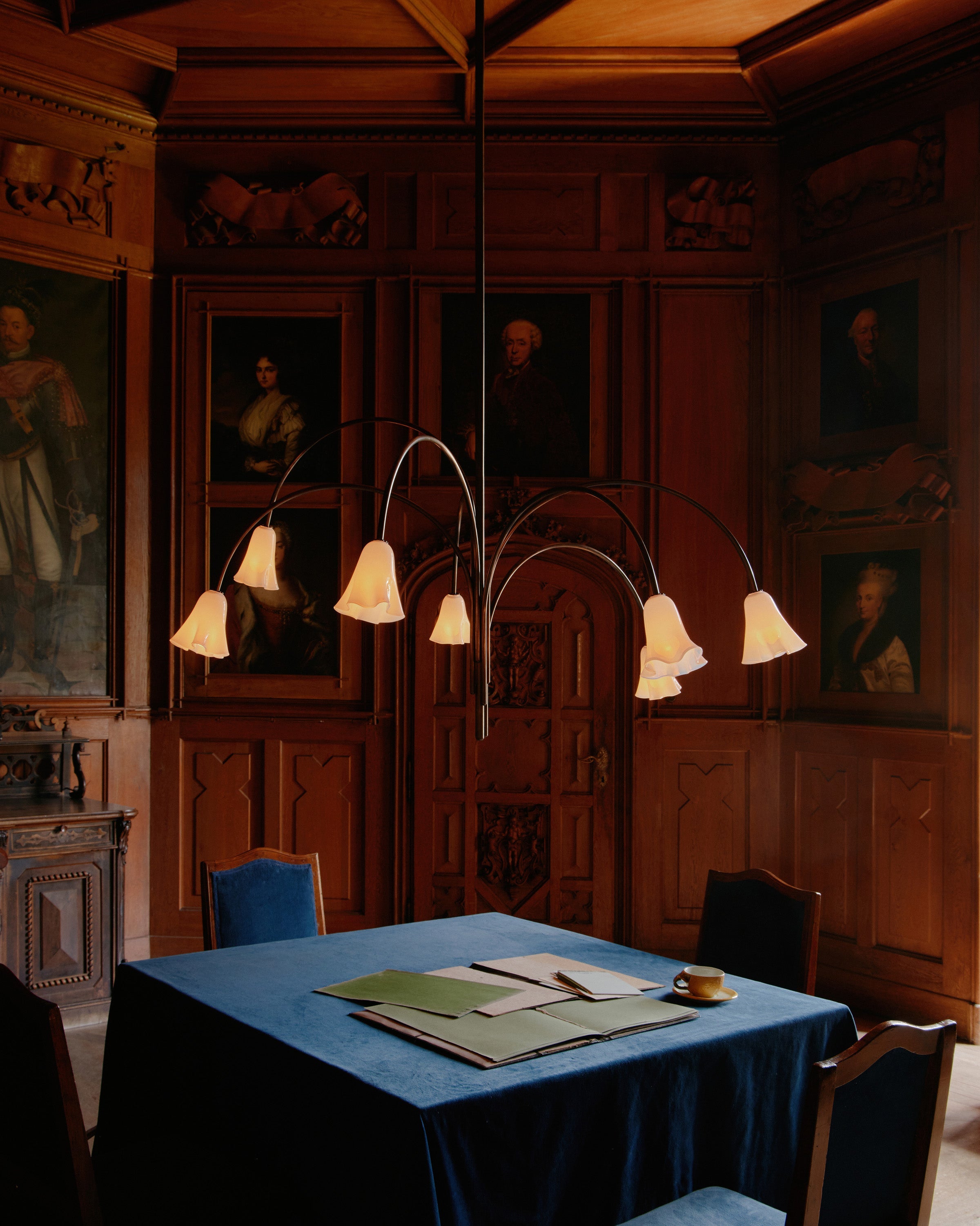 Flora Glass Chandelier – Radilum