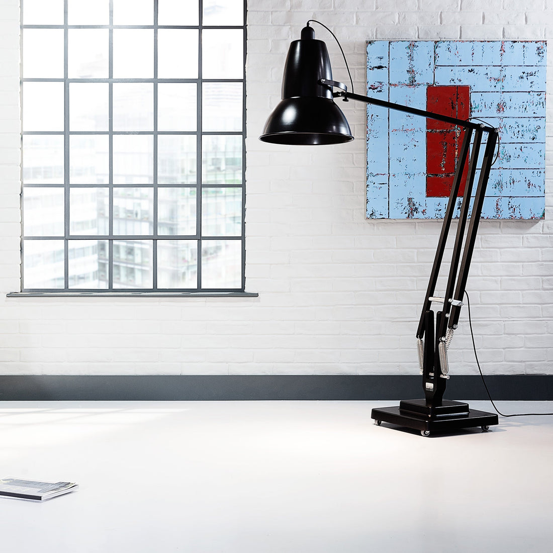 Giant Floor Lamp – Radilum