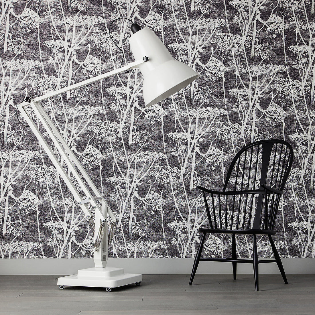 Giant Floor Lamp – Radilum