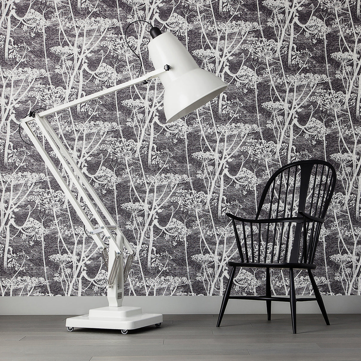 Giant Floor Lamp – Radilum