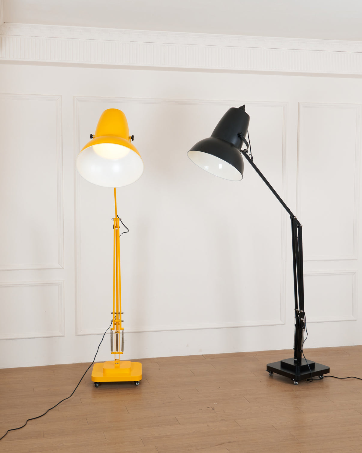 Giant Floor Lamp – Radilum