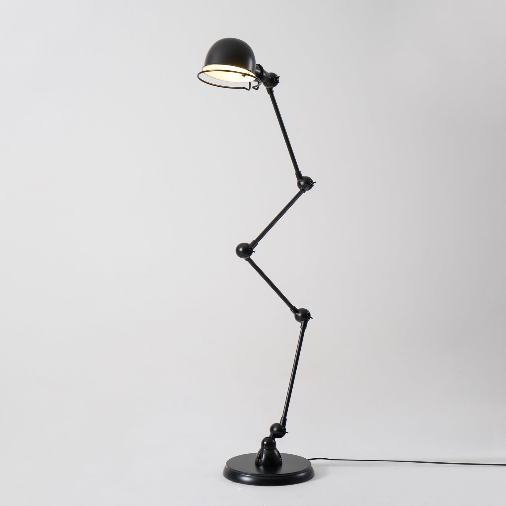 Jielde Floor Lamp – Radilum
