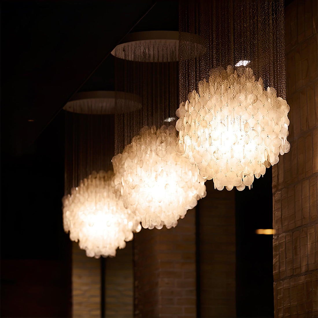 Shell Waterfall Chandelier – Radilum