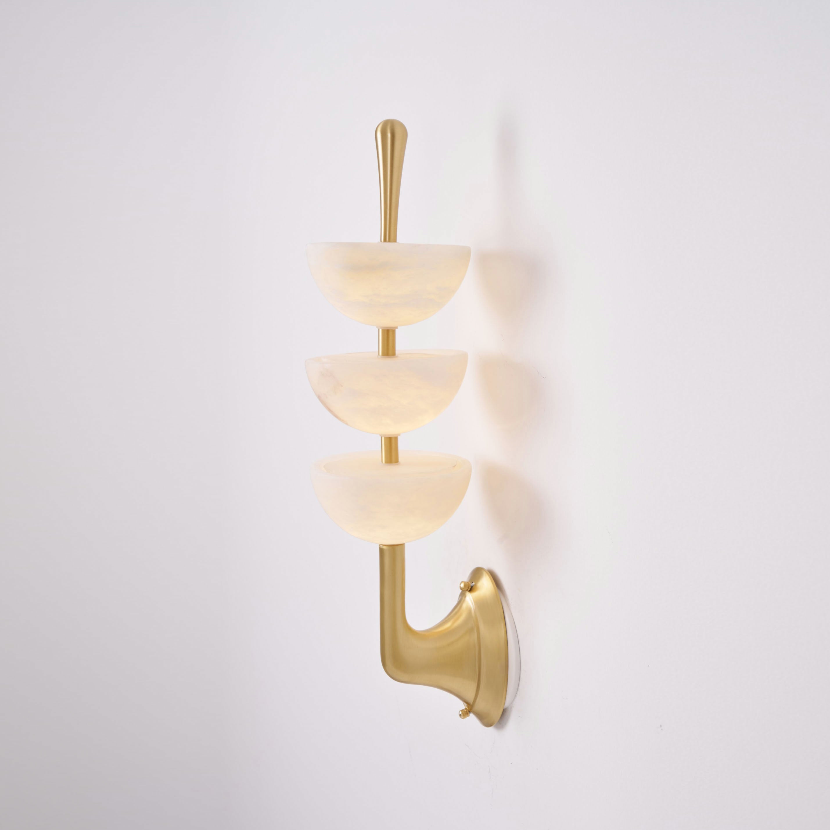 Triple Alabaster Wall Lamp – Radilum