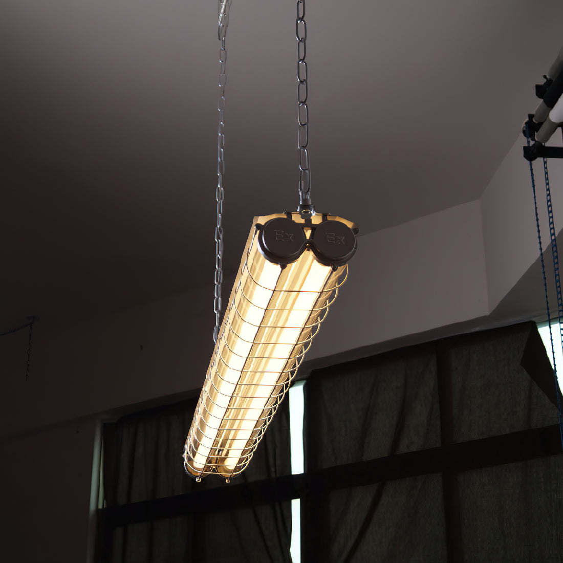 Ultra Mariner Pendant Light – Radilum